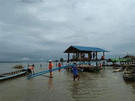 ကသာမြို့နယ်၌ ဧရာဝတီမြစ်ရေ တိုက်စားမှုကြောင့် မြစ်ကမ်းဘေး ကျေးရွာများရှိ