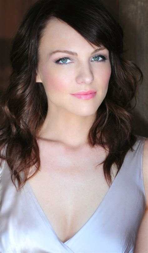 Picture Of Anne Leighton