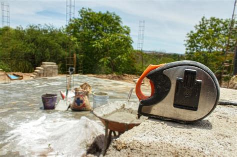 Premium Photo Working In The Masonry