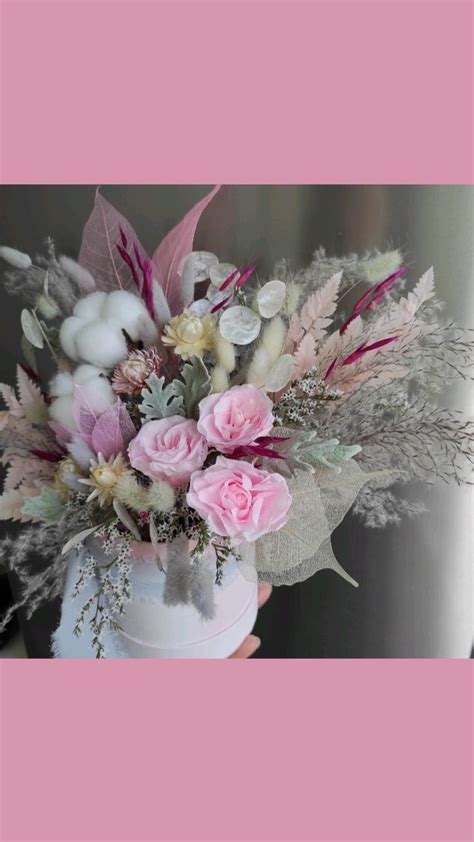 Композиція із сухоцвітів і стабілізованих квітів