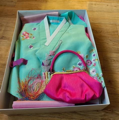 여자 한복 당근 중고거래