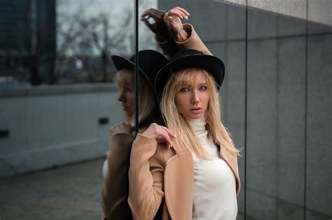 Hat Woman Girl Reflection Blonde Model Wallpaper Coolwallpapers Me