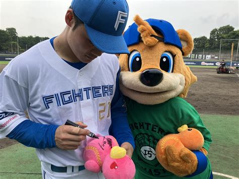 カビー On Twitter かちました〜 とおくまで とんでいきましたのて⚾️ きよみやせんしゅ あした しあいできますよに♡🐻