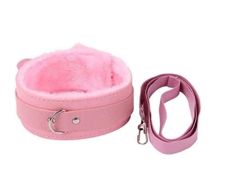 Flexible Fluffy Collar With Leash Extasy