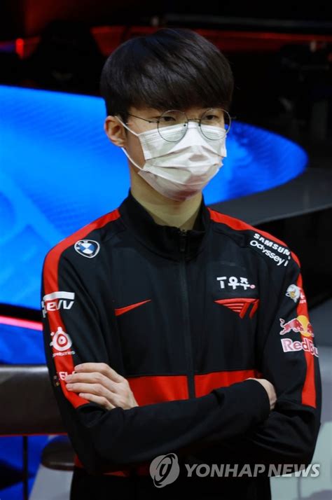 포즈 취하는 페이커 이상혁 연합뉴스