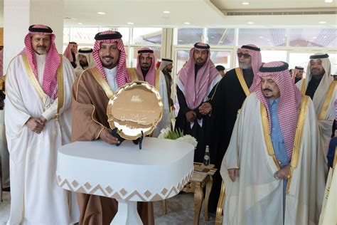 نادي الإبل On Twitter 🏆 تـتـويـج الأبـطـال سمو أمير الرياض⁩ يكرم