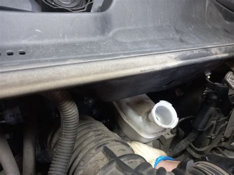 그랜드카니발 브레이크 마스터실린더 불량으로 브레이크밀림 발생 네이버 블로그