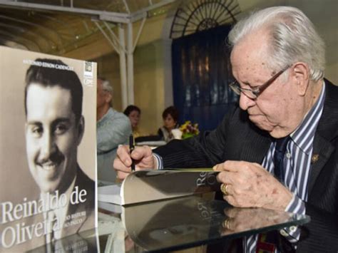 Biografia De Reinaldo De Oliveira é Lançada Na Apl Folha Pe