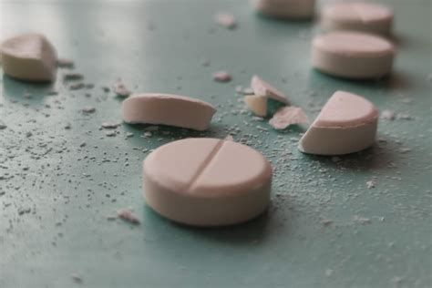 Минздрав одобрил новый препарат для лечения ВИЧ Фармвестник