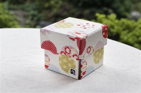 箱入り娘～クリスマス～ Iichi 日々の暮らしを心地よくするハンドメイドやアンティークのマーケットプレイス