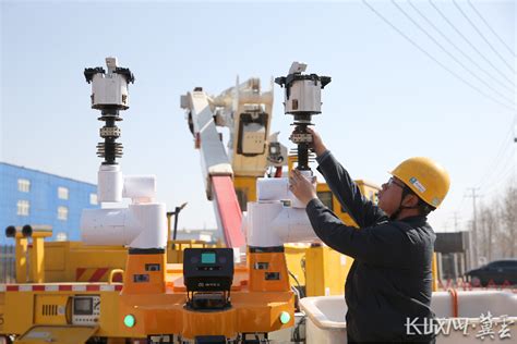 石家庄：新一代带电作业机器人“首秀”上岗 资讯频道 长城网