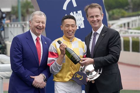 何澤堯成首位華將在港勝出五百場頭馬 賽馬新聞 香港賽馬會