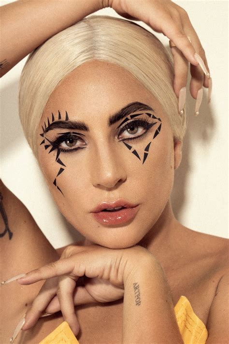Lady Gaga Photoshoot Lady Gaga Arrives At A Photoshoot In New York 07