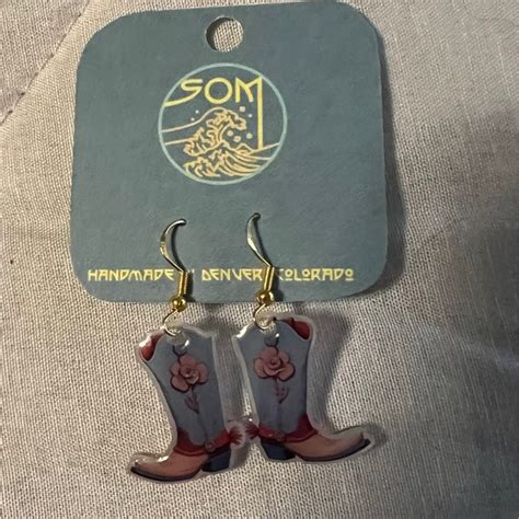 Creepy Kawaii Blushing Doll Face No Eyes Unique Handmade Earrings T For Her Spooky Jewelry Etsy