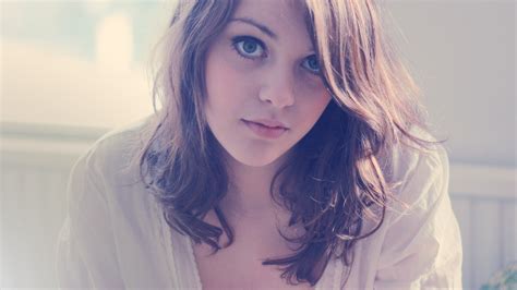 Imogen Dyer Wallpapers Images Photos Pictures Backgrounds