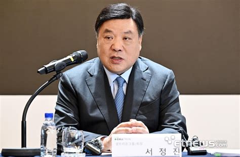 합병 후 계획 발표하는 서정진 셀트리온그룹 회장 전자신문
