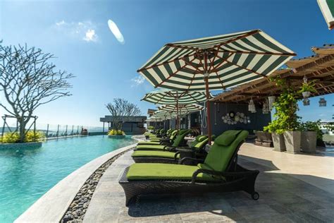 Calypso Garden 1 Br Naiharn Beach 3 Condominiums For Rent In Rawai