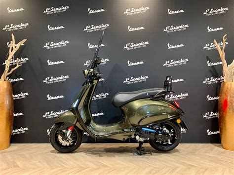 vespa sprint e5 python gold j2scooters
