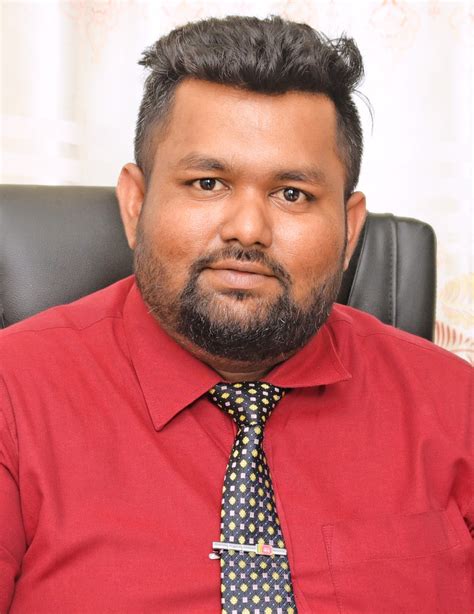 ආණ්ඩුකාර ලේකම් කාර්යාලය අප අමතන්න