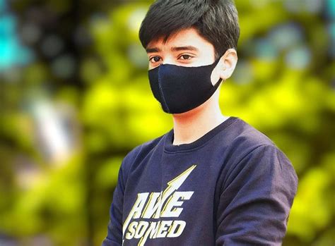 Пин от пользователя Nikhil Varshney на доске 2 Boy Poses Nikhil Varshney Official Hathras