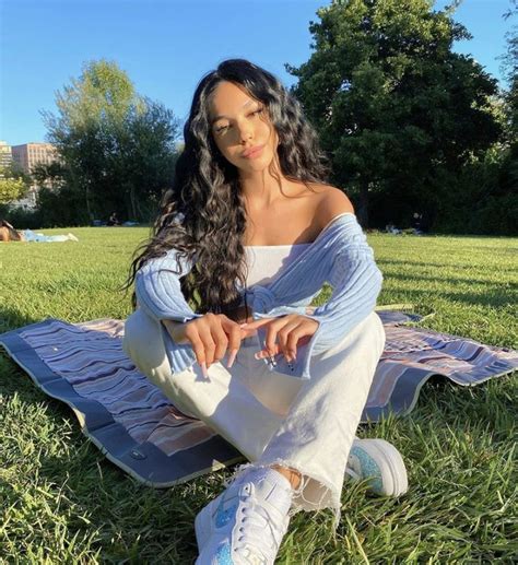 Pin By Jocelyn Ramirez On Destiny Marie Girl Inspiration Fashion Women