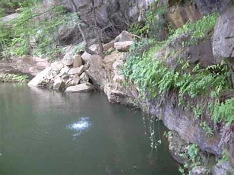 The Up Close Rock Walls Of Grayson Lake Ky Youtube