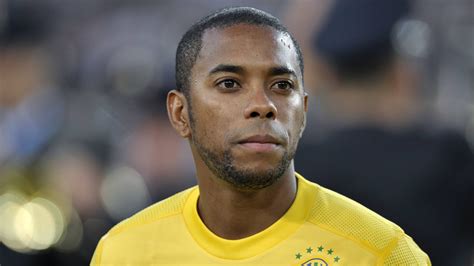 Robinho Quiere Volver Al Fútbol A Sus 38 Años Dos Equipos De Brasil