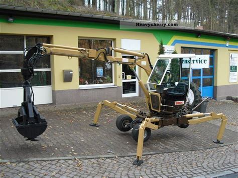 Boki 2051 E Pine Cemetery Excavator 2001 Mobile Digger Construction Equipment Photo And Specs