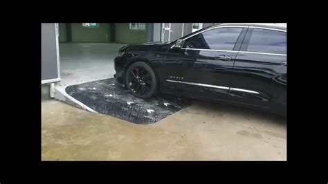 시공문의 ☎ 010 5664 3640 코스만경사로 전문시공 카센타 자동차정비공장 카센타 차량진입판 설치 차량하부긁힘 범퍼긁힘 고무차량진입판 설치 Youtube