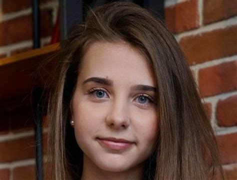 Alisa Love Biographywiki Age Height Career Photos And More Profile Times