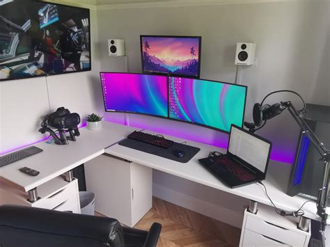 Clean Home Office And Gaming Setup Version 3 0 Computer Gaming Room Gaming Room Setup Gaming