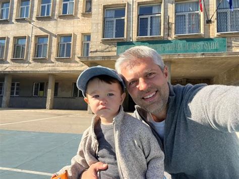 Кметът на Варна тръгна на проверка из града жена му намери шеговит начин да го върне вкъщи Снимки