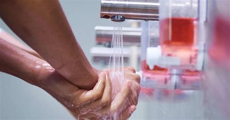 Mrsa In Nares Symptoms Staph Infection In Nose Symptoms Treatment And Diagnosis