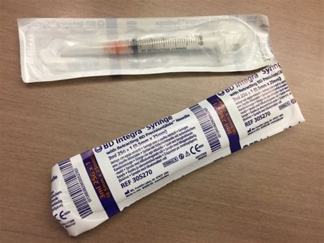 How To Use A Naloxone Kit In 6 Steps Injection Narcan®