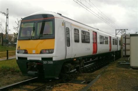 Eversholt Rail Awards Class 321 Re Tractioning Contract International