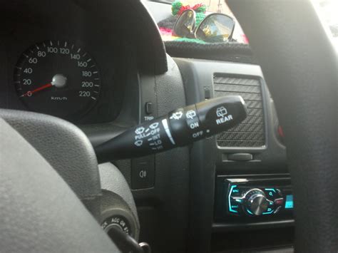 Подрулевой переключатель стеклоочистителя с паузой — Hyundai Getz, 1,4 ...