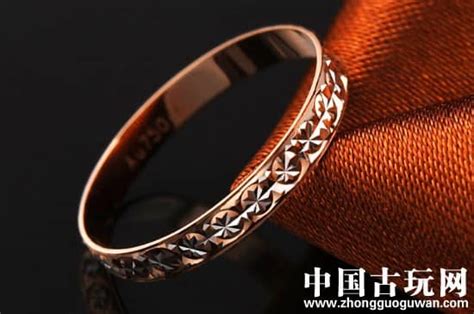 左手中指戒指戴法含义 古玩网