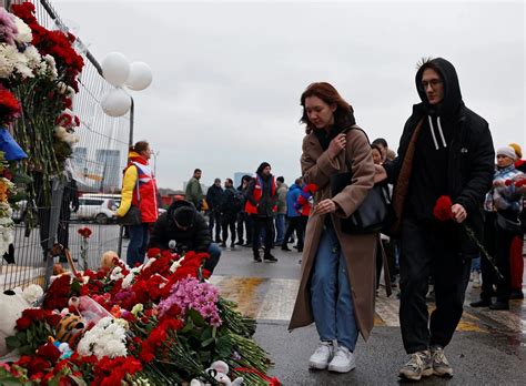 13 фамилий Список погибших в теракте в «Крокус Сити Холл опубликовало МЧС России Kp Ru