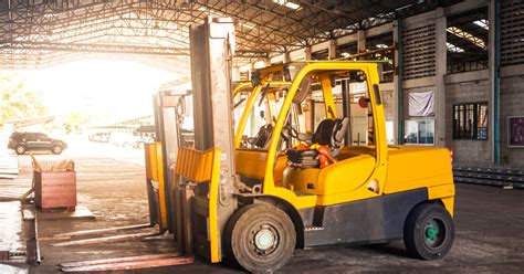 Learn How Forklift Trucks Drive Smart Warehouse Automation