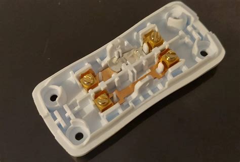 Control A Lamp From Multiple Points