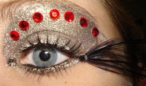 Daily Fashion 4 Us Eyes Fashion