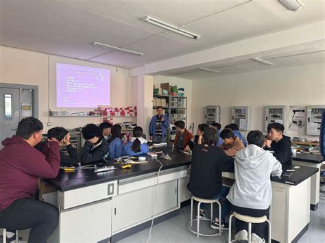 Монгол Монгол Коосэн Цахилгааны инженерийн тэнхим