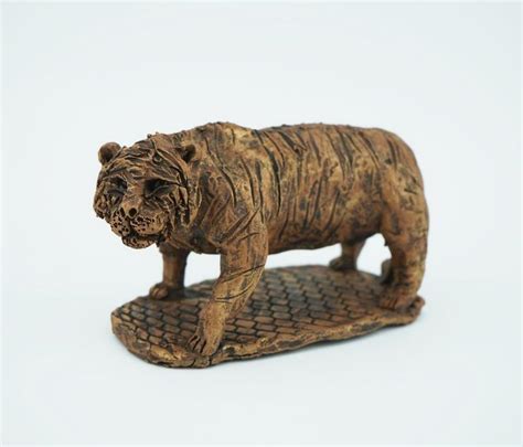 Коллекционная статуэтка в виде тигра — цена 310 грн в каталоге Статуэтки Купить товары для дома