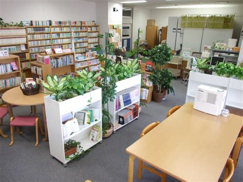 図書室 山梨県立中央高等学校