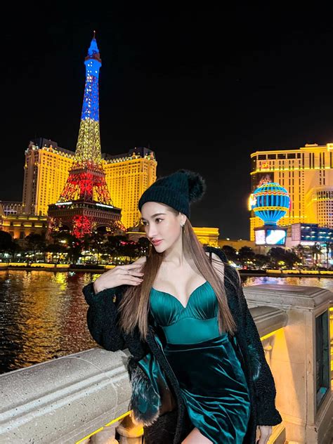 Miss Laos ຕິດຕາມຊົມພາບເບື້ອງຫລັງຂອງການປະກວດ Miss Laos ໄດ້ທີ່ Kuanjai Magazine Official App For