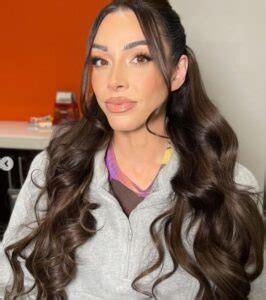 Leila Hormozi Age Know Her Net Worth Husband Parents BIO And Height