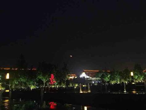 2024大雁塔的门票也不贵但是要白天才能上去。晚上游客比较多，但还是非常值得一去的地方大雁塔 评论 去哪儿攻略