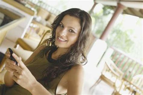 How To Read Track Yahoo Emails