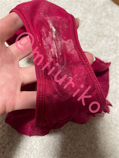 みー 売り子、プロフ見てね On Twitter Sample♡♡ 本日定期さんからの注文で3日連履きの1日目🥺 このパンツおりものつき
