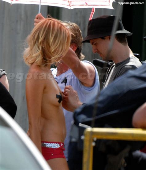 Amy Smart Nude The Fappening Photo Fappeningbook